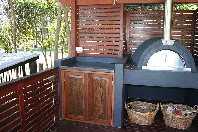 BBQ concrete bench top